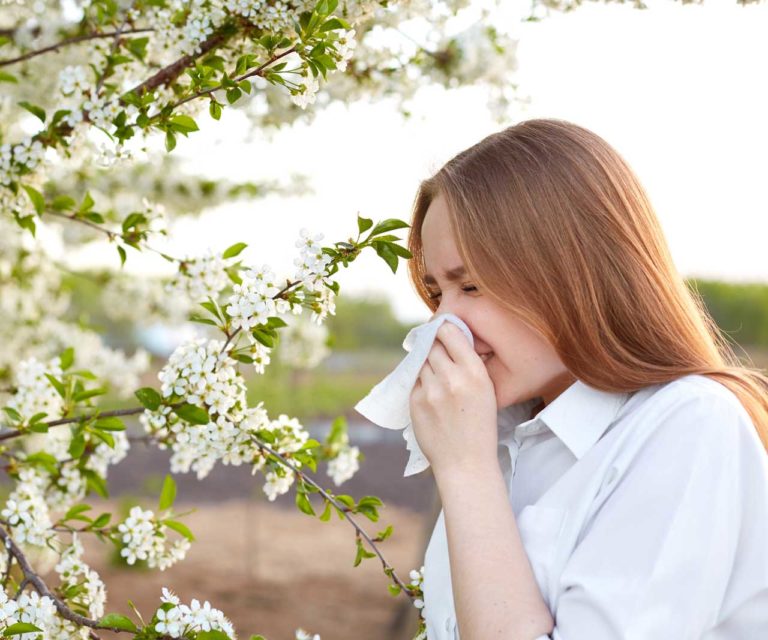 Rhinite allergique - Causes, symptômes et solution pour la soulager